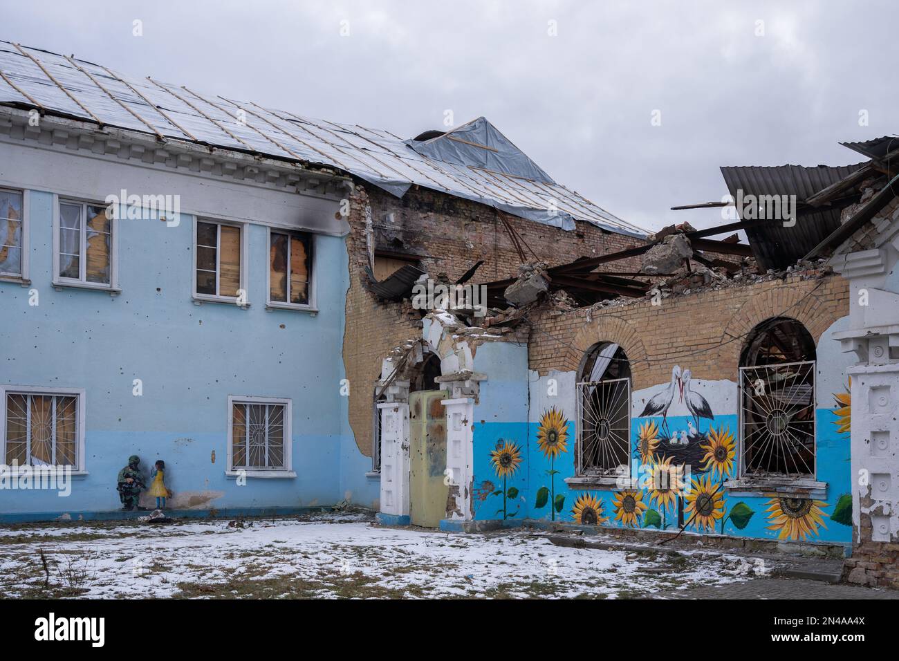 War art on Buildings in Irpin, Ukraine Stock Photo - Alamy