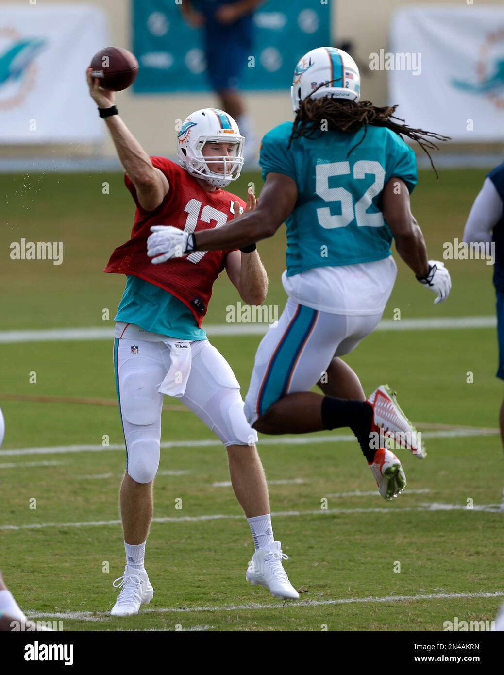 Miami Dolphins quarterback Ryan Tannehill (17) prepares to pass as ...