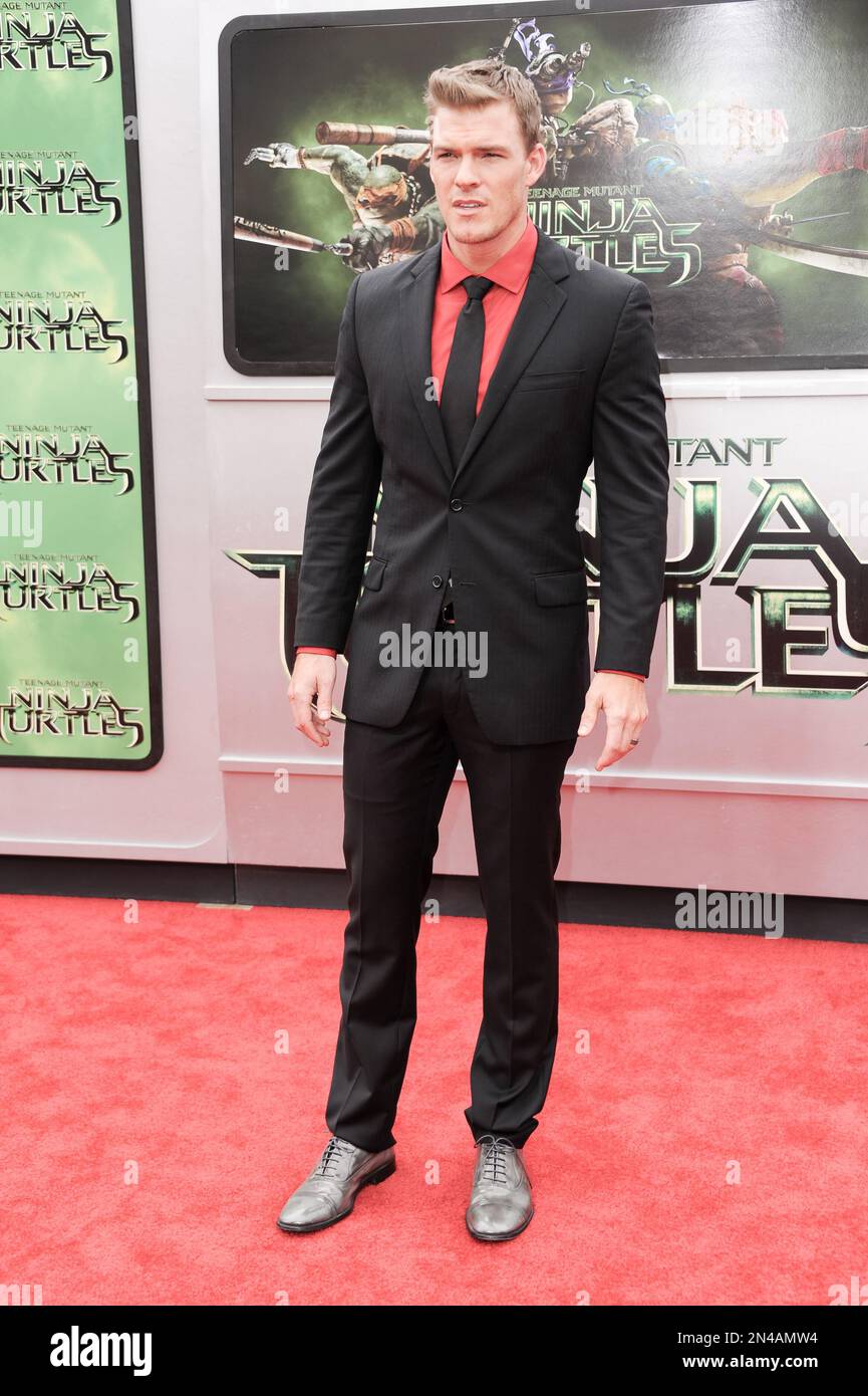 Alan Ritchson arrives at the LA Premiere of "Teenage Mutant Ninja ...