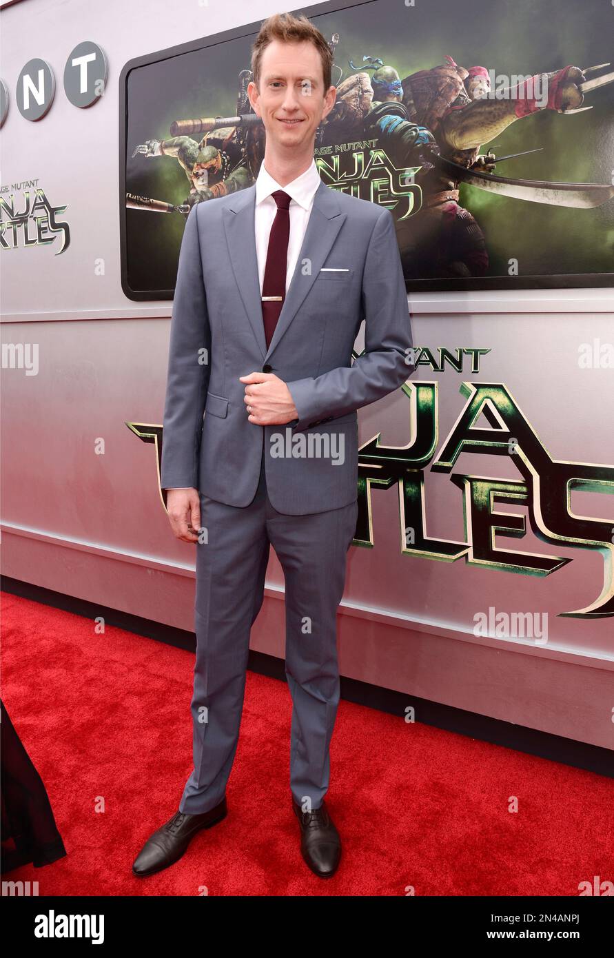 Jeremy Howard arrives at the Los Angeles premiere of "Teenage Mutant ...