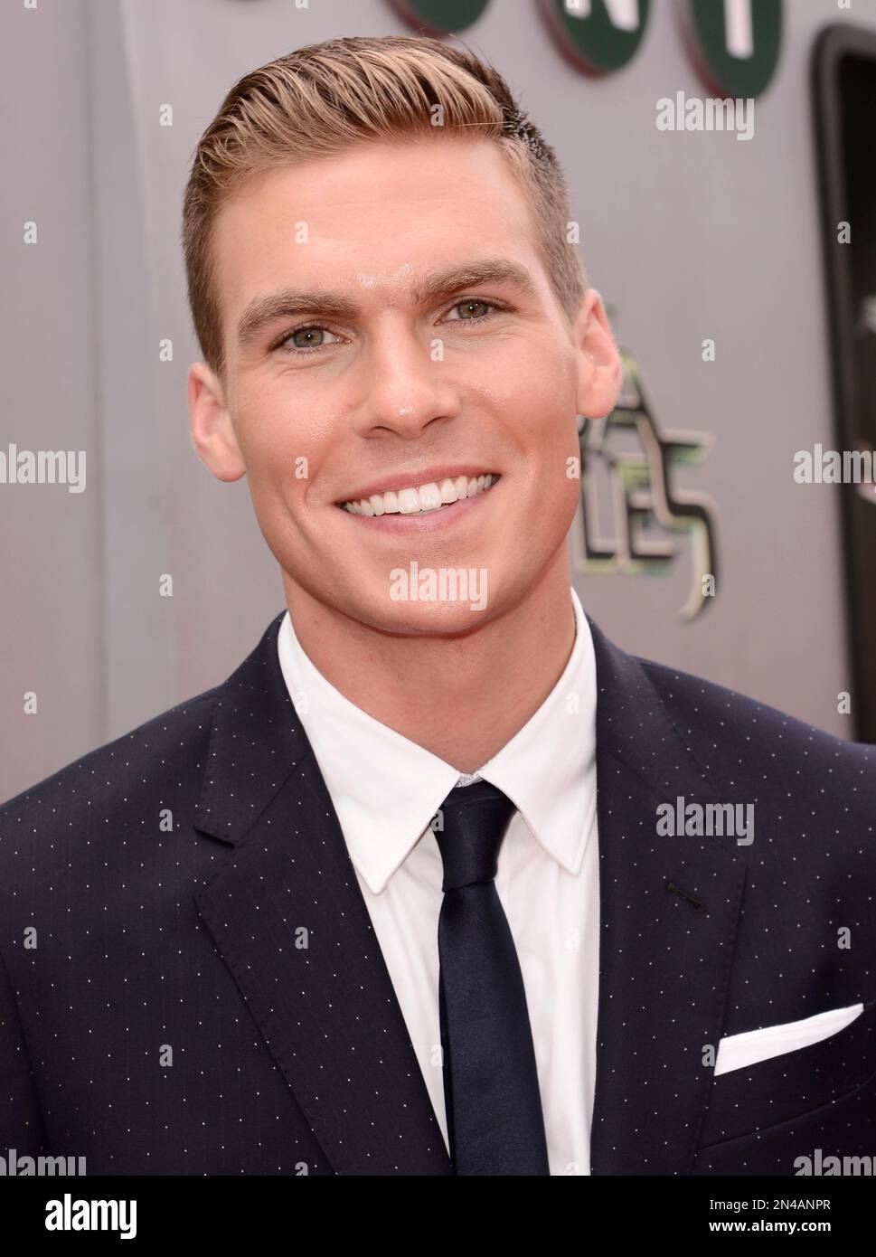 Pete Ploszek arrives at the Los Angeles premiere of "Teenage Mutant ...