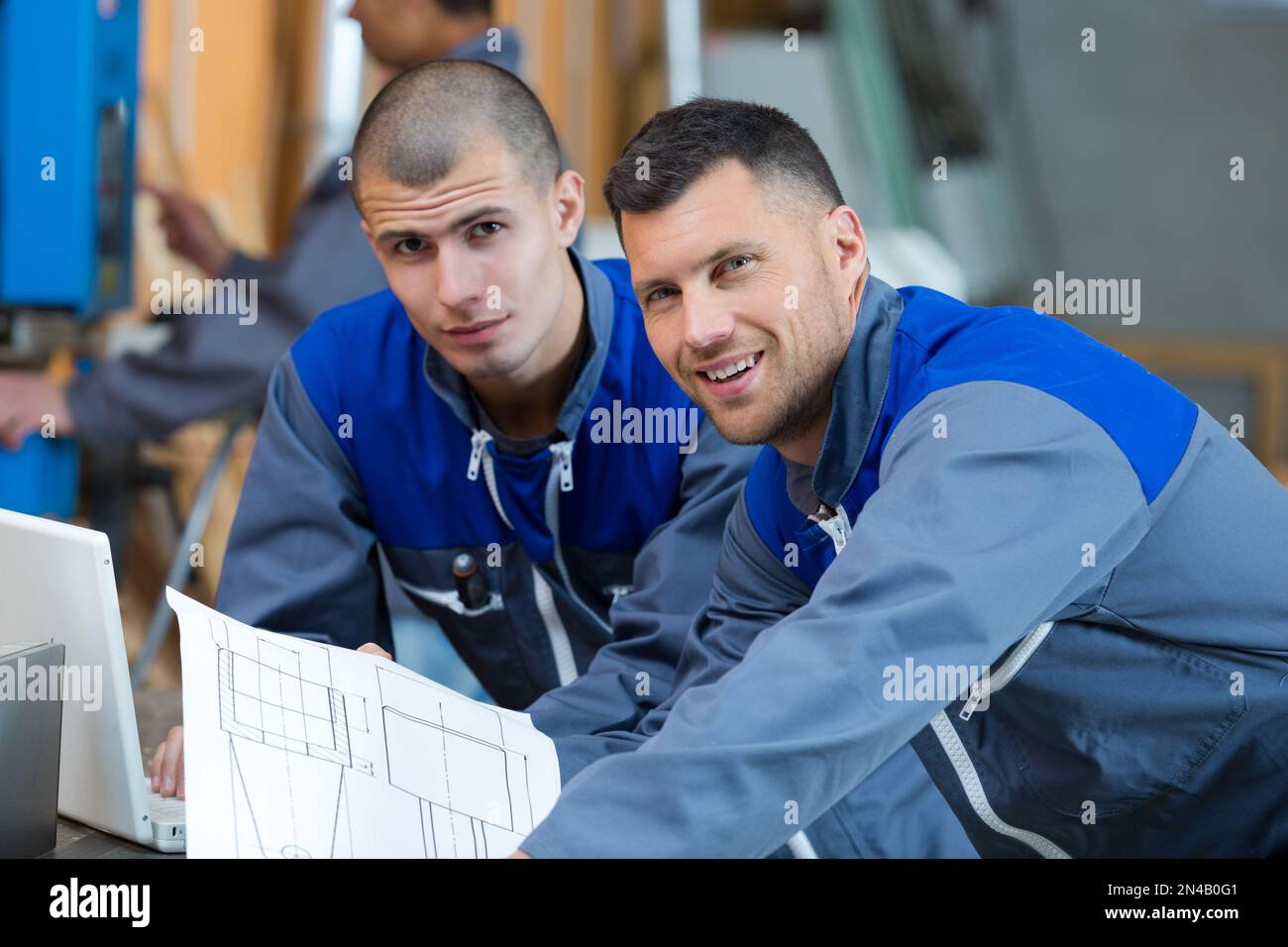 Portrait two auto mechanics in hi-res stock photography and images - Alamy