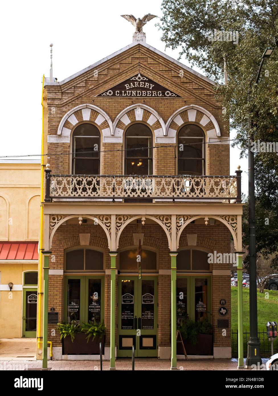 Visiters center hi-res stock photography and images - Alamy