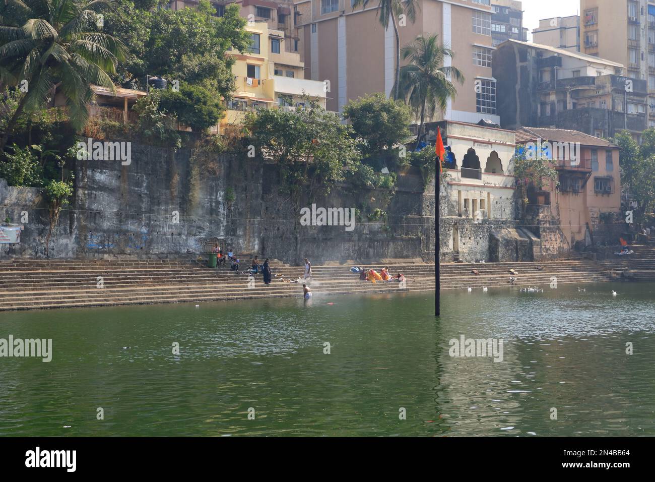 Banganga temple walkeshwar mumbai hi-res stock photography and images ...