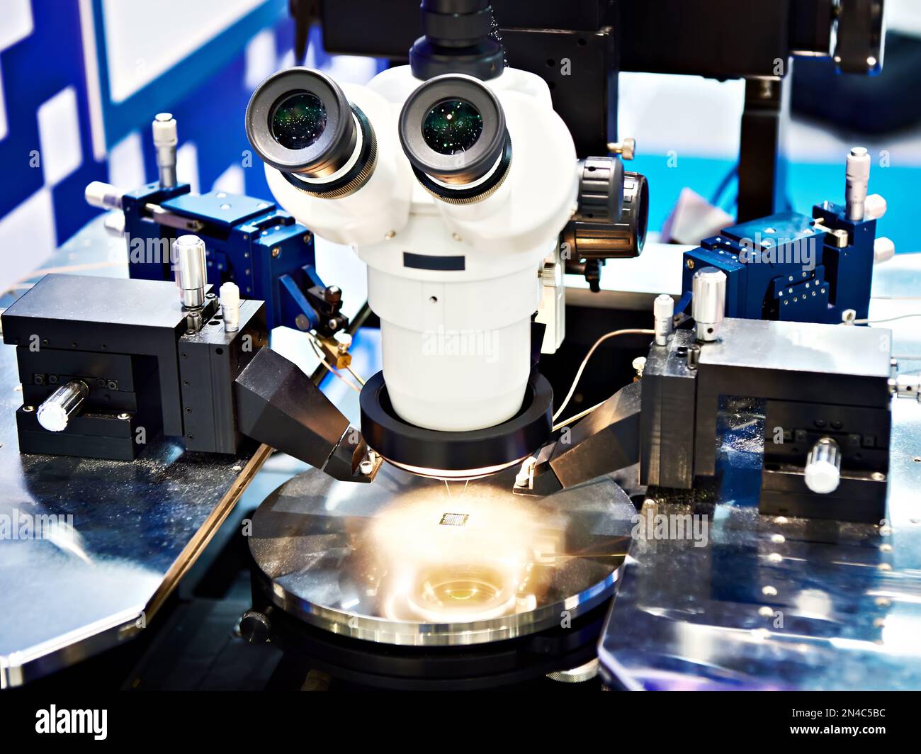 Modern laboratory binocular stereo microscope Stock Photo - Alamy