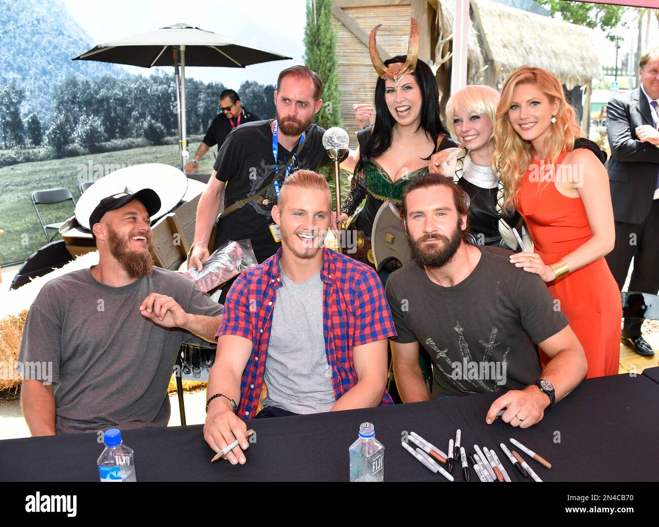 Travis Fimmel And Katheryn Winnick