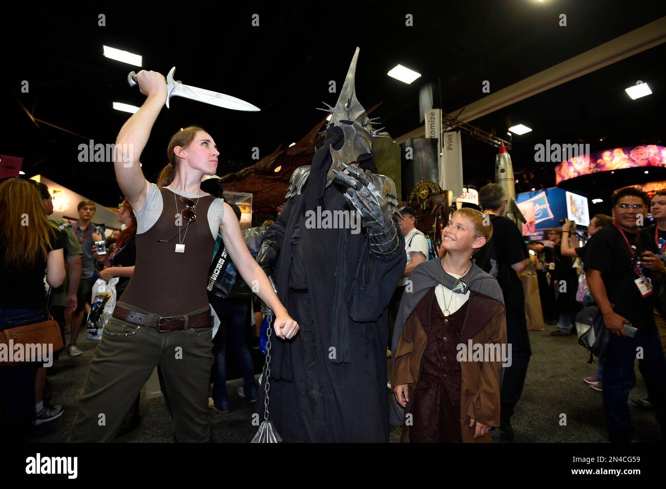 Fans play around with and actor playing the roll of the Witch King of ...