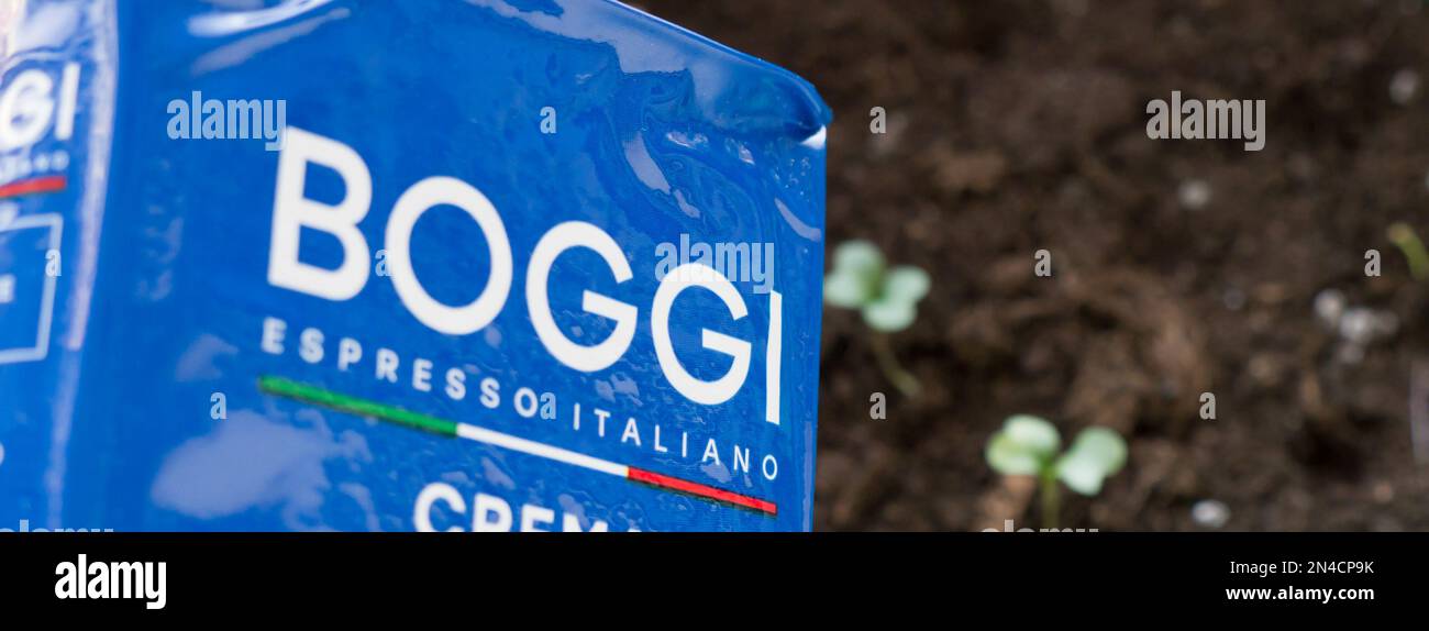 Coffe BOGGI Espresso Italiano Crema Dark Roast Stock Photo - Alamy