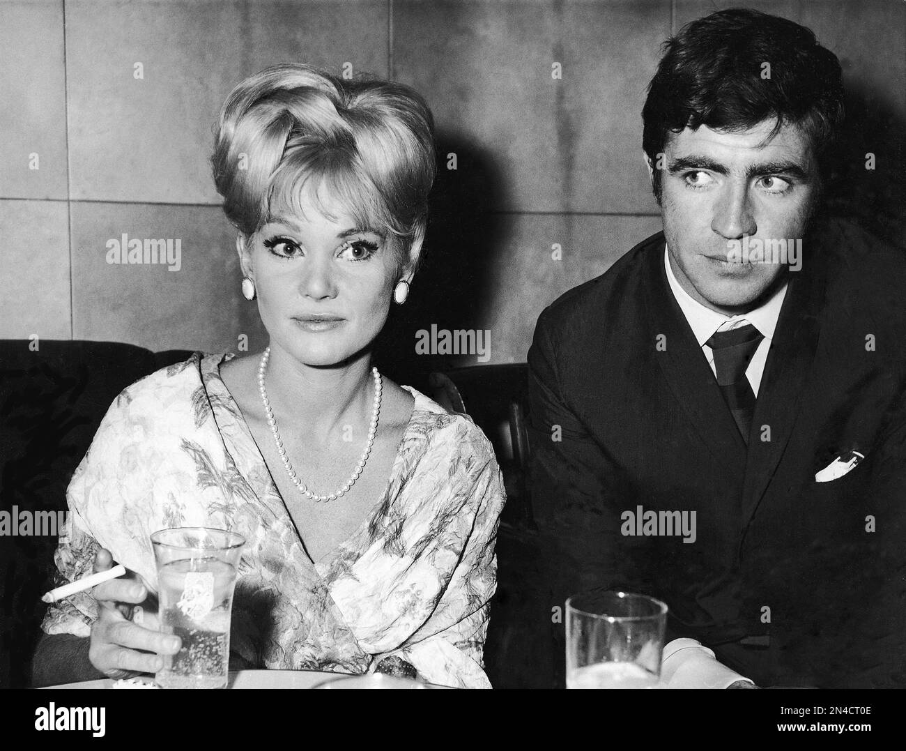 British actor Alan Bates and Australian actress Diane Cilento, wife of ...