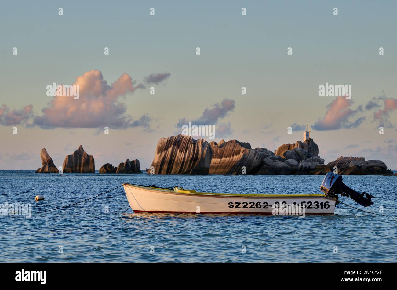 Seychelles boat tourism hi-res stock photography and images - Alamy