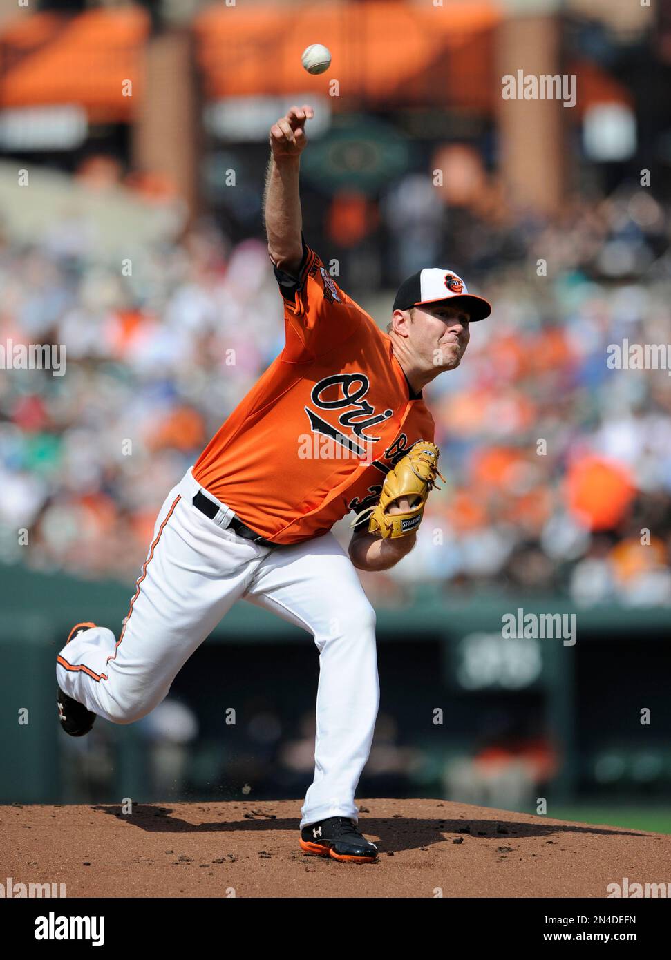 Baltimore Orioles starting pitcher Chris Tillman delivers a pitch ...
