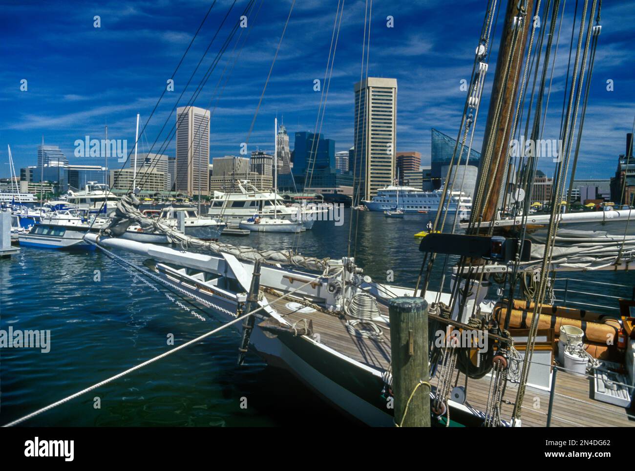 1989 HISTORICAL SAILING SHIP'S BOW INNER HARBOR BALTIMORE SKYLINE ...