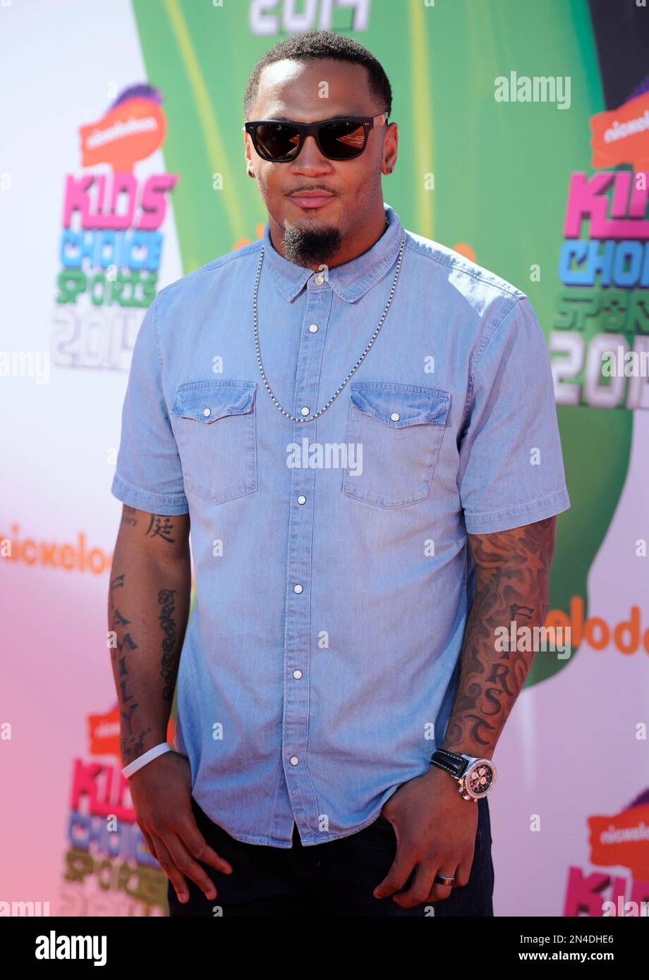 Patrick Chung, of the New England Patriots, arrives at the Kids' Choice ...