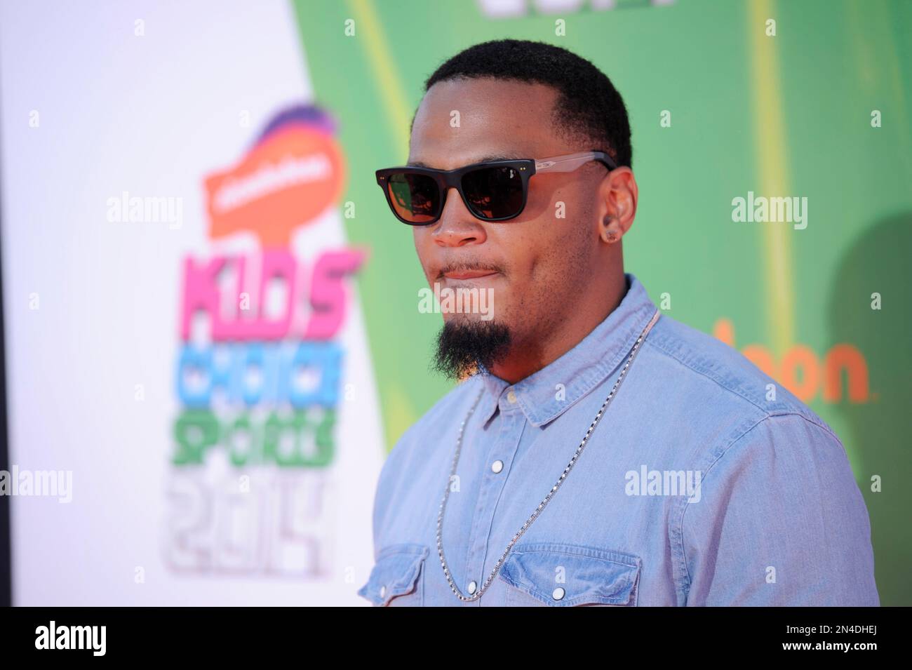 Patrick Chung, of the New England Patriots, arrives at the Kids' Choice ...