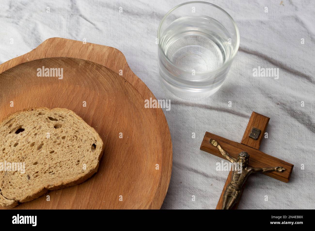 Jesus christ lent catholic hi-res stock photography and images - Alamy