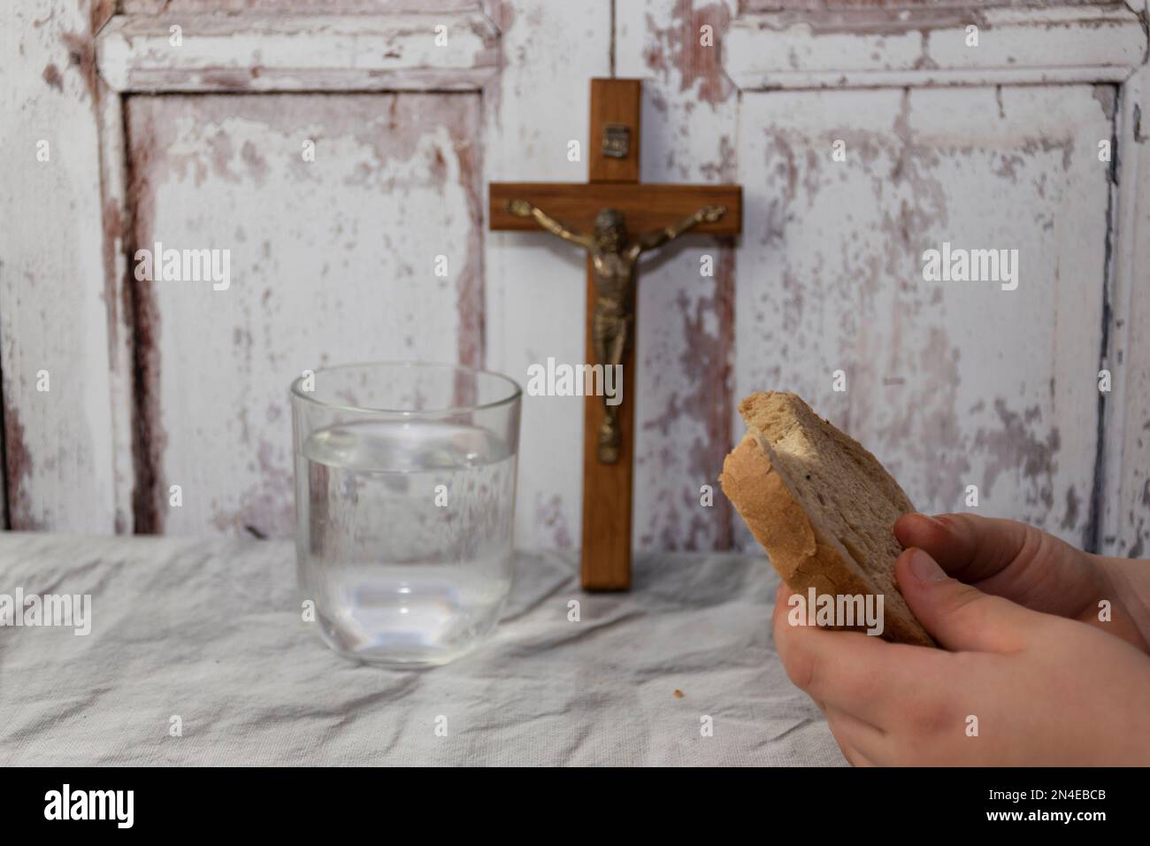 Jesus christ lent catholic hi-res stock photography and images - Alamy