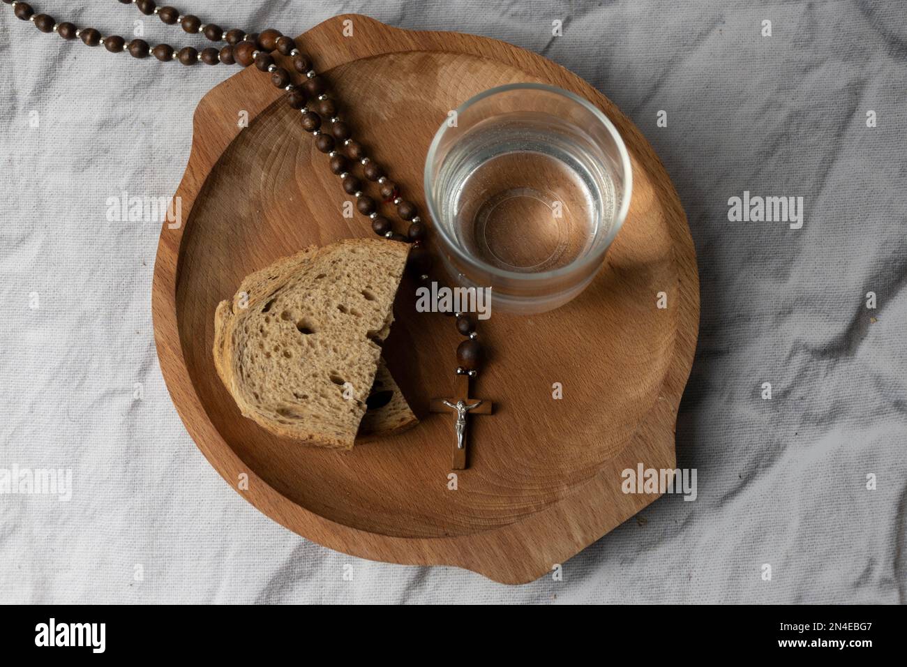 Jesus christ lent catholic hi-res stock photography and images - Alamy