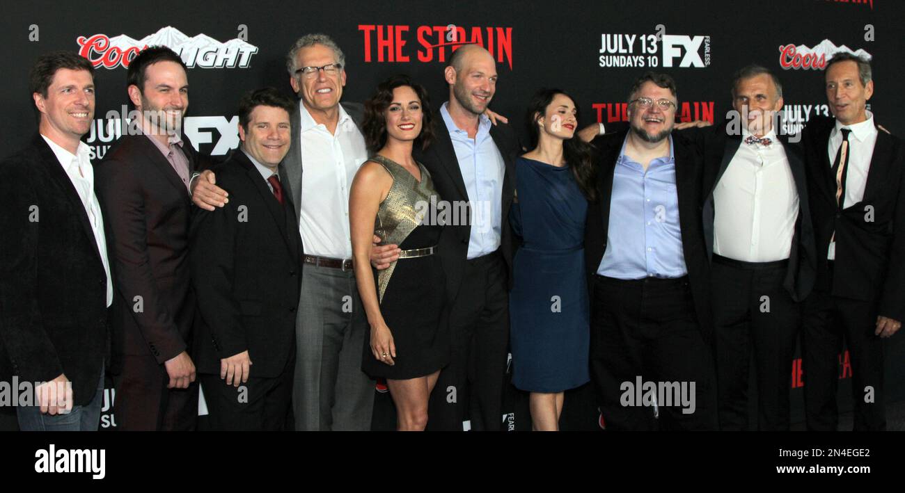 The Strain Cast: Chuck Hogan, Drew Nelson, Sean Astin, Carlton Cuse ...