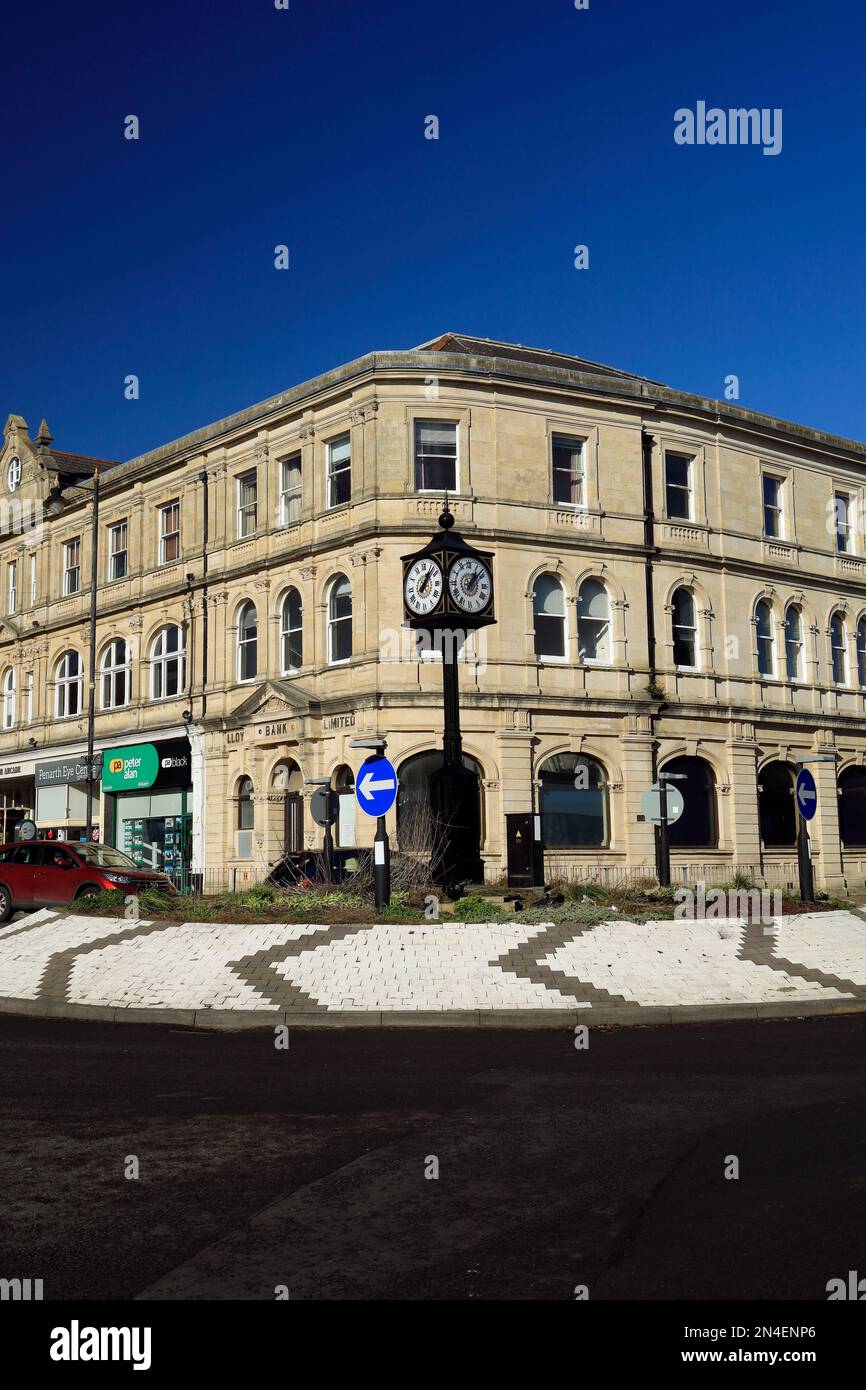 Penarth town centre hi-res stock photography and images - Alamy