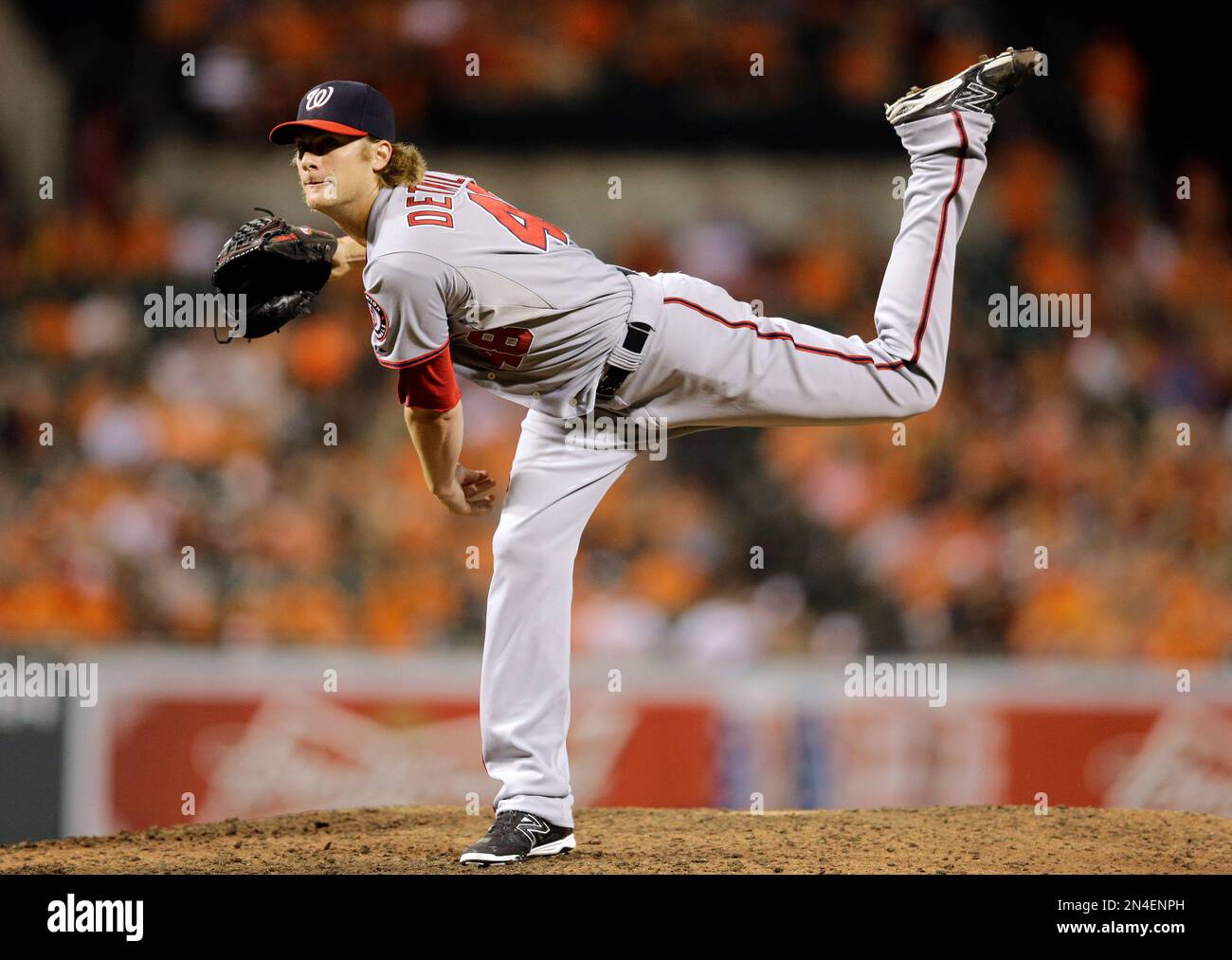 Washington Nationals relief pitcher Ross Detwiler throws to the ...