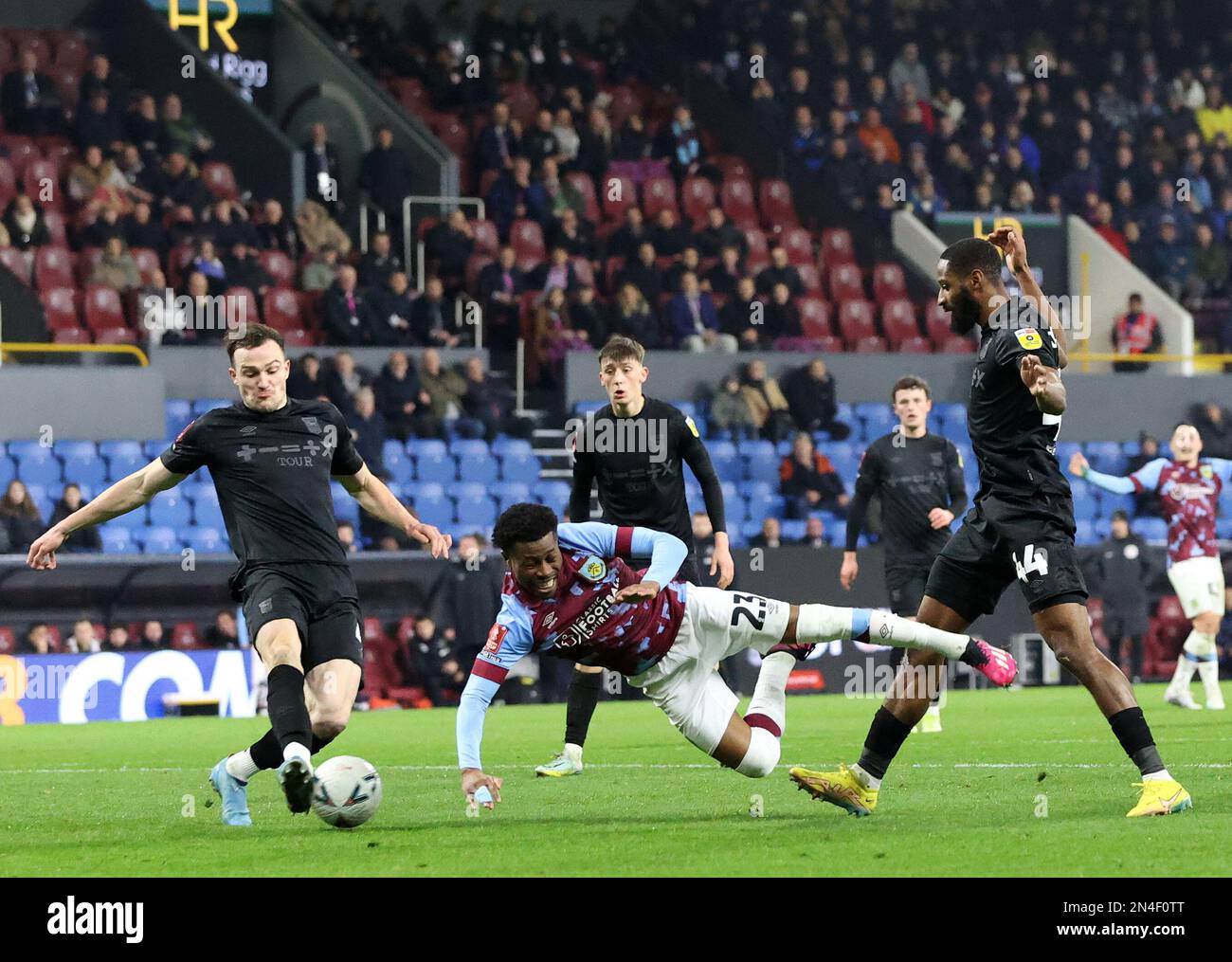 7th February 2023: Turf Moor, Burnley, Lancashire, England; FA Cup ...