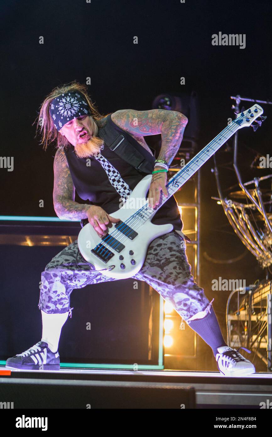 This July 5, 2014 photo shows bassist Reginald "Fieldy" Arvizu of Korn ...