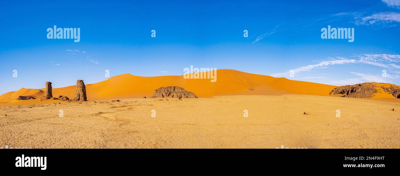 Algeria rock formations in desert hi-res stock photography and images ...