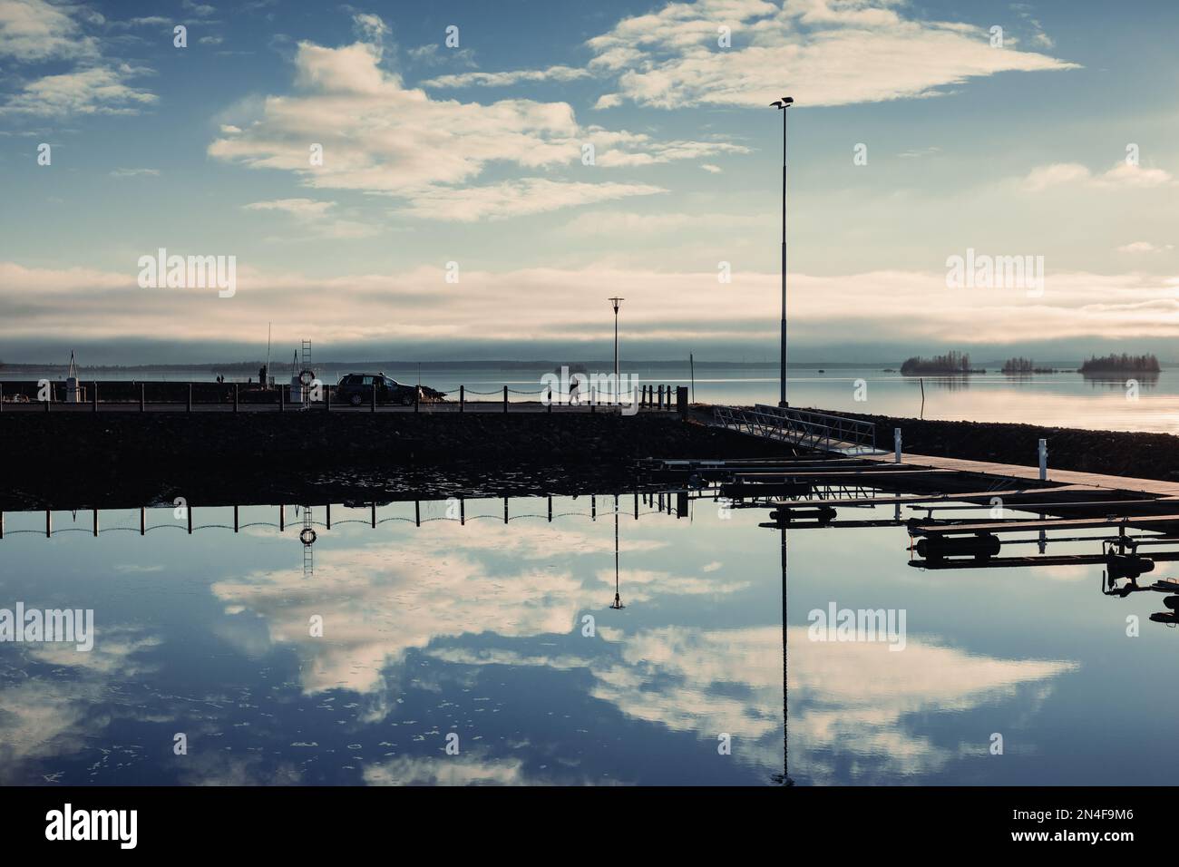 A cold morning at the inner port of Kemi in Finland Stock Photo - Alamy