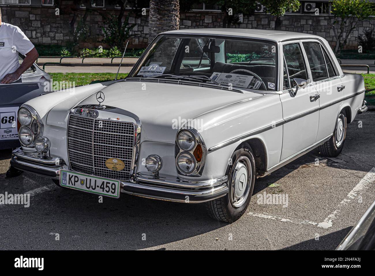 A vintage old-timer luxury Mercedes Benz car Stock Photo - Alamy