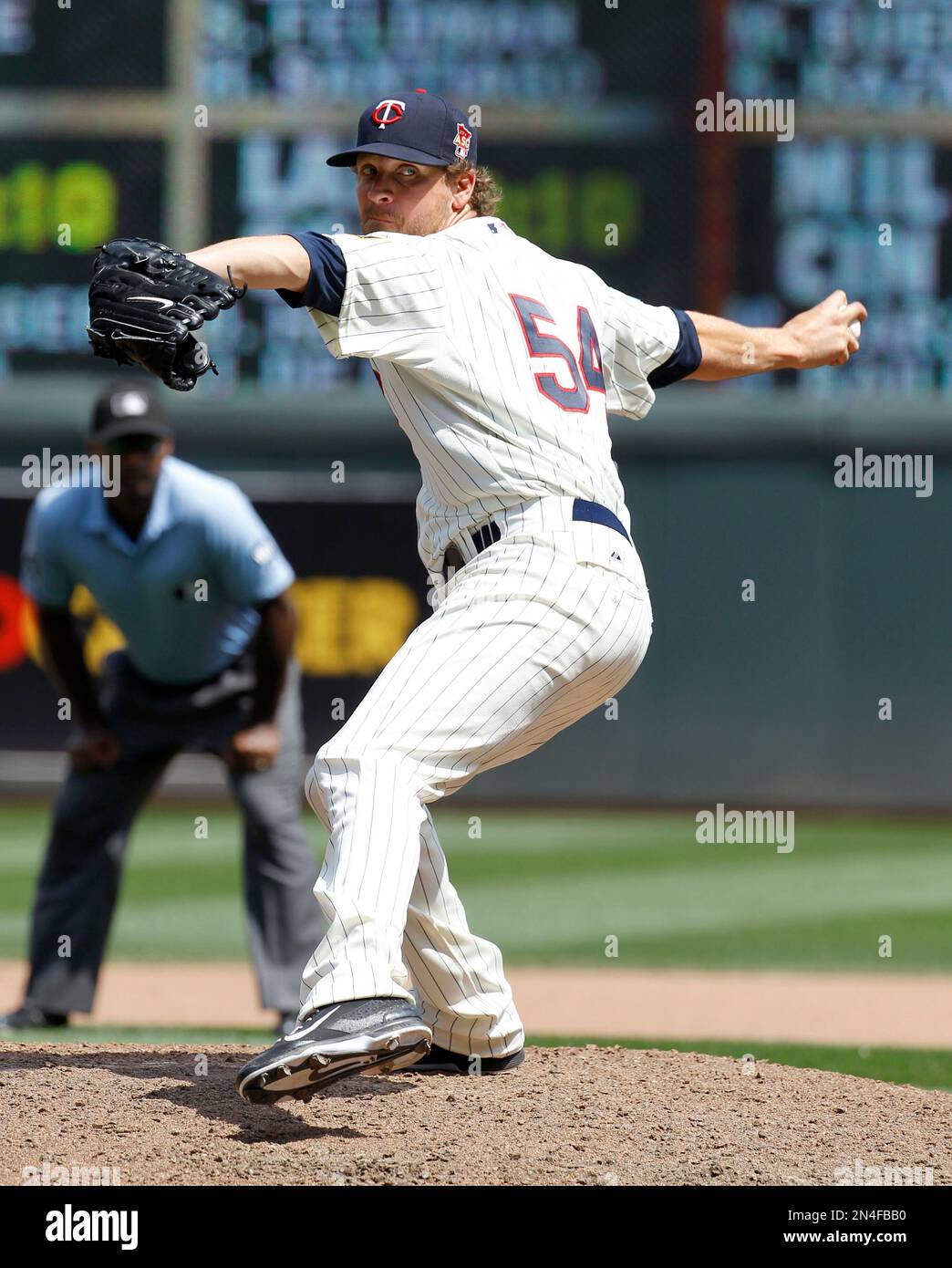 Minnesota Twins relief pitcher Matt Guerrier (54) delivers to the New ...