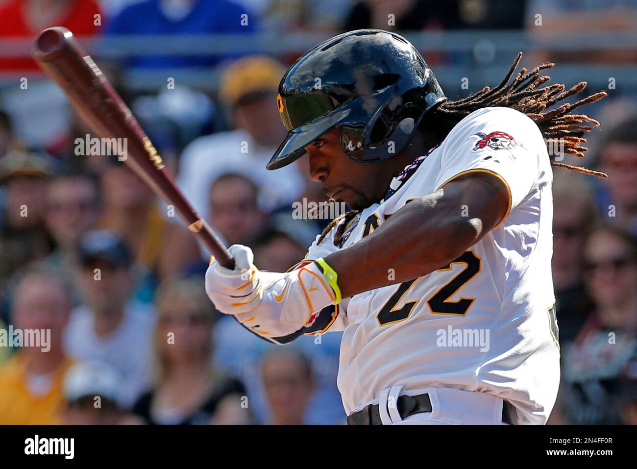 Pittsburgh Pirates' Andrew McCutchen singles in the first inning of a ...