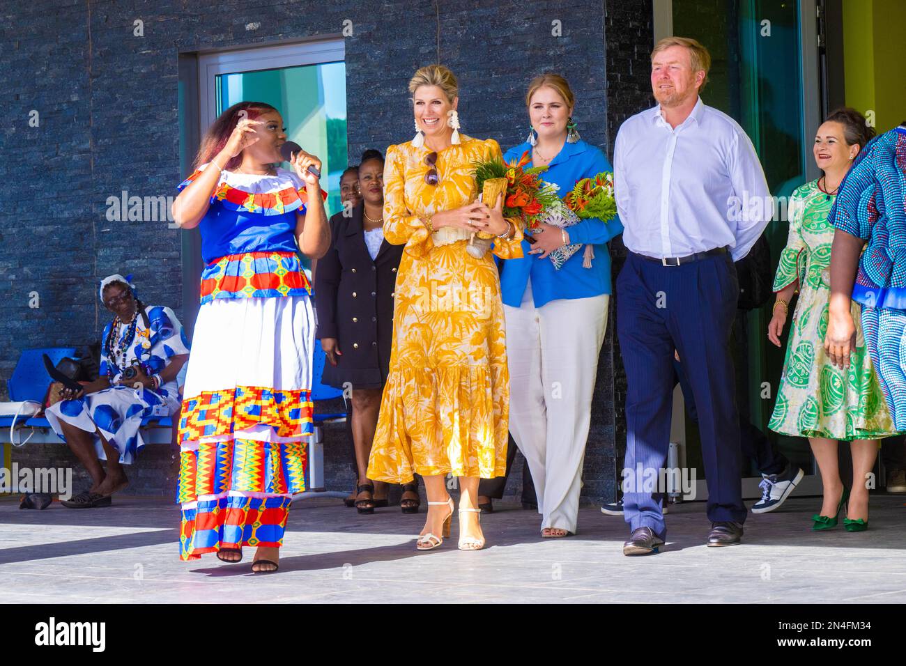 King Willem-Alexander and Queen Maxima of the Netherlands with Princess ...