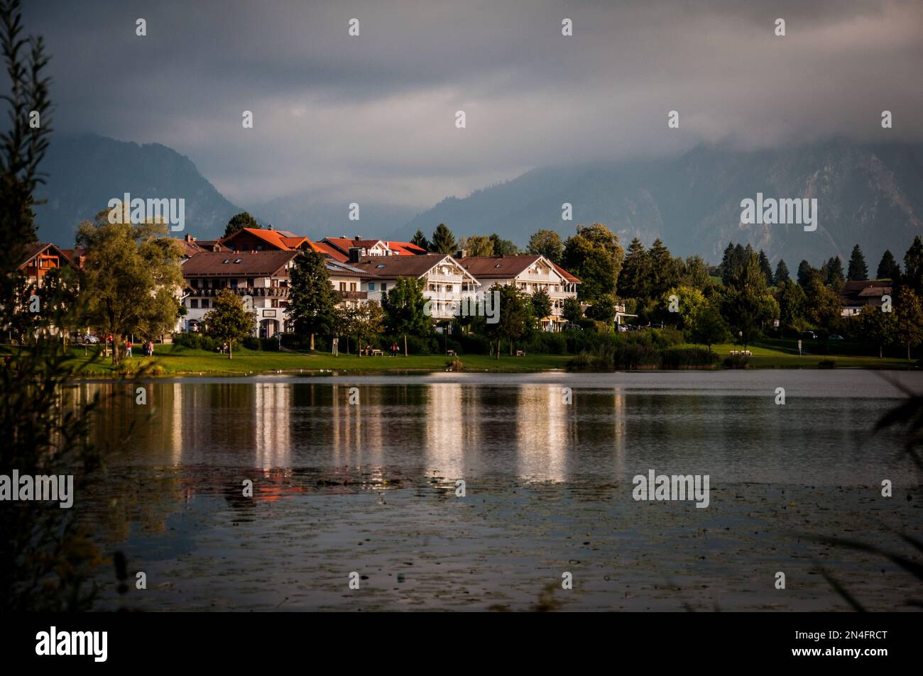 Hopfen am See Hopfensee Füssen Alpen Berge Gebirge Urlaub Tourismus ...