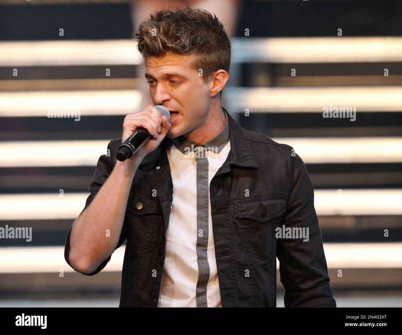 The Voice Season 6 contestant Jake Barker performing as part of The ...