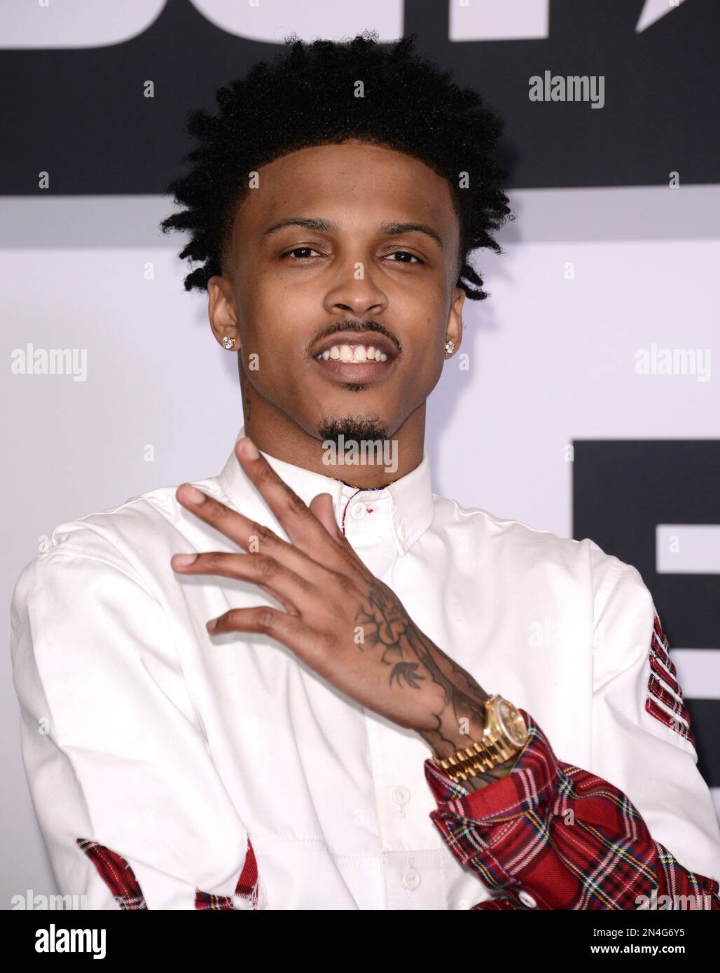 August Alsina, winner of the viewers choice award for “I Luv This ...