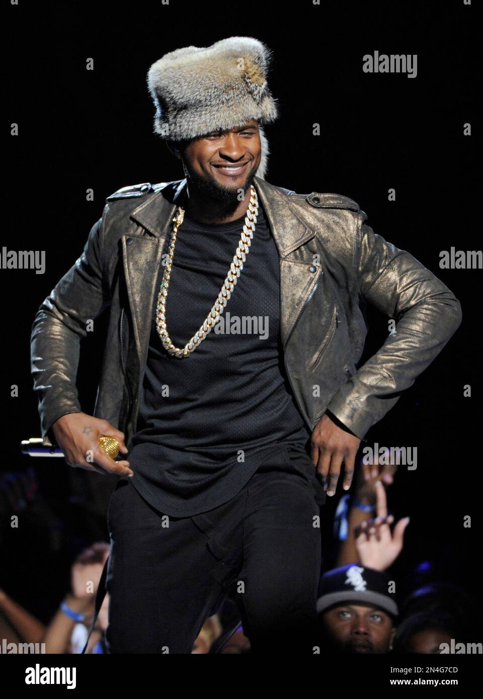 Usher performs at the BET Awards at the Nokia Theatre on Sunday, June ...