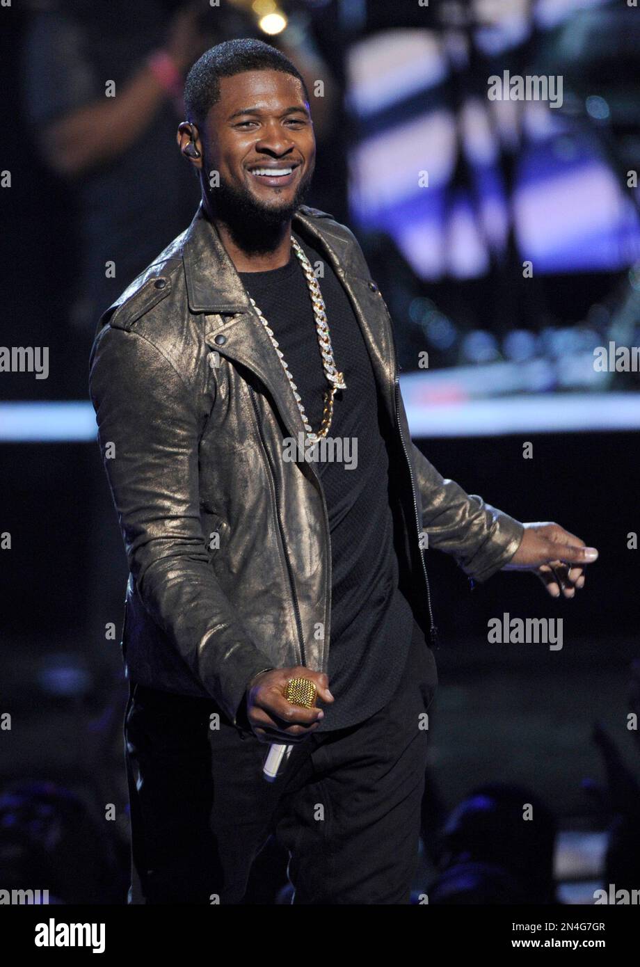 Usher performs at the BET Awards at the Nokia Theatre on Sunday, June ...
