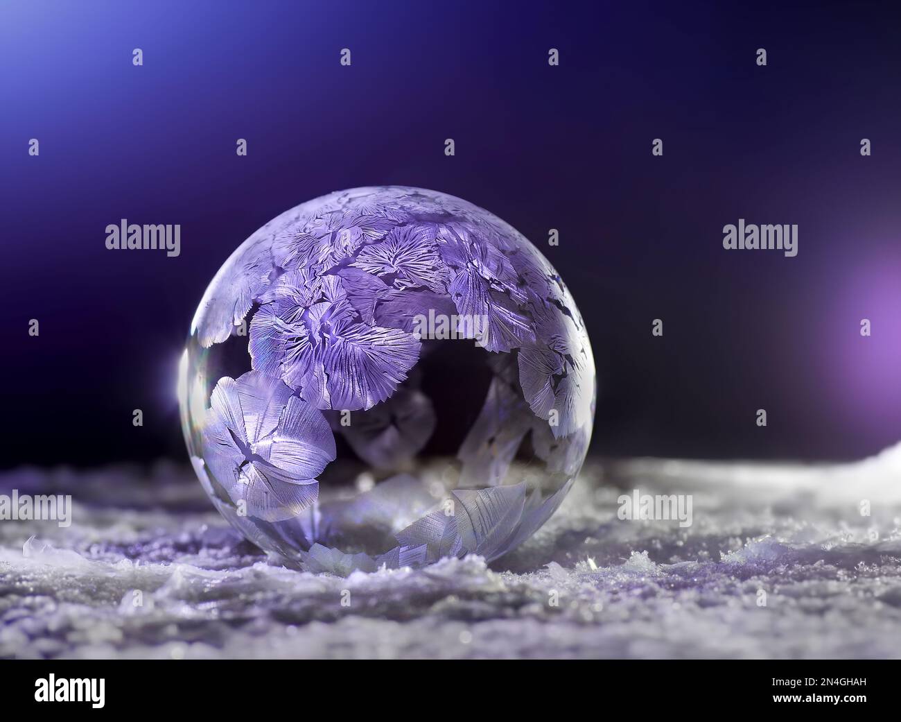 Frozen bubble, soap bubble in the frost Stock Photo - Alamy