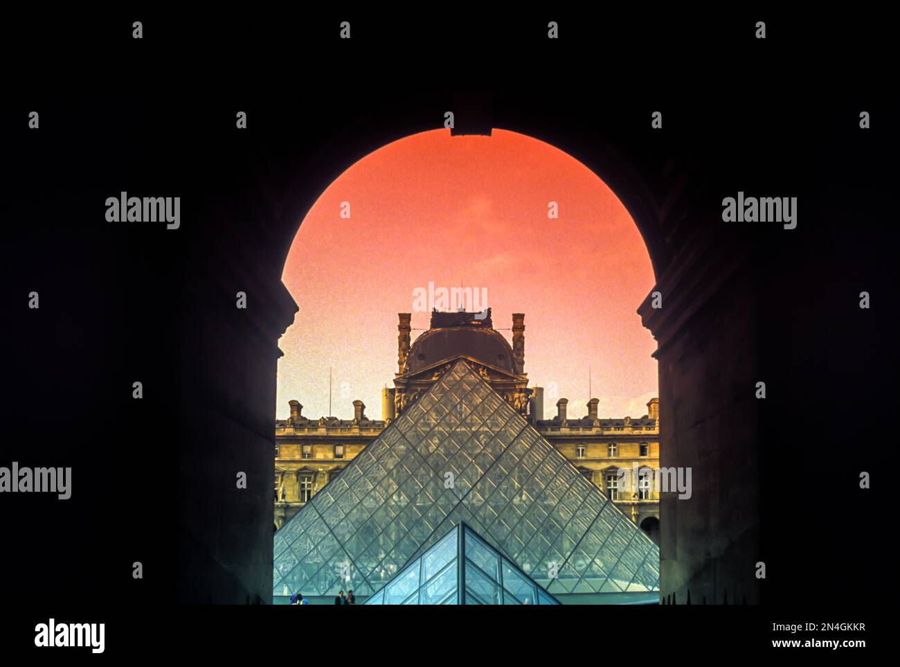 LOUVRE PYRAMID (©I M PEI 1989) LOUVRE MUSEUM PARIS FRANCE Stock Photo ...