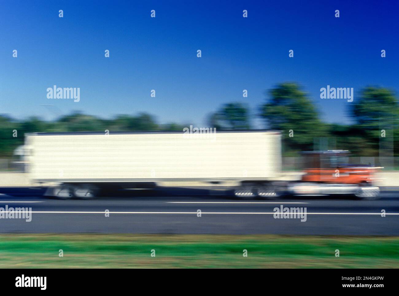 DIESEL SEMI TRAILER TRUCK ON INTERSTATE ROUTE 95 HIGHWAY NEW JERSEY USA ...