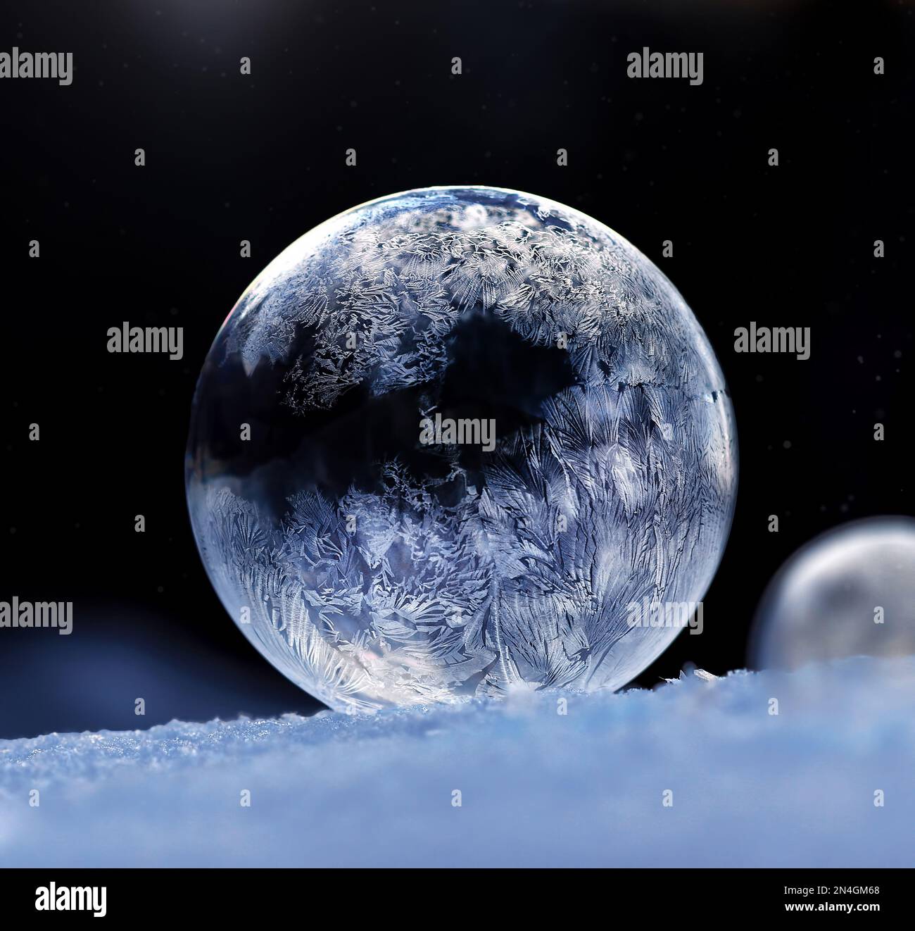 Frozen bubble, soap bubble in the frost Stock Photo - Alamy