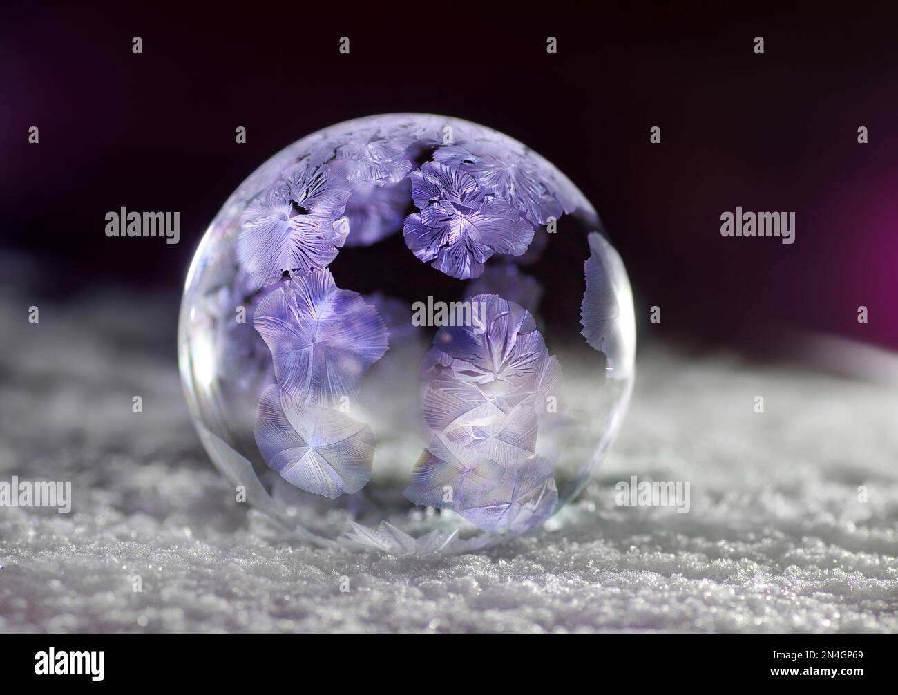 Frozen bubble, soap bubble in the frost Stock Photo - Alamy