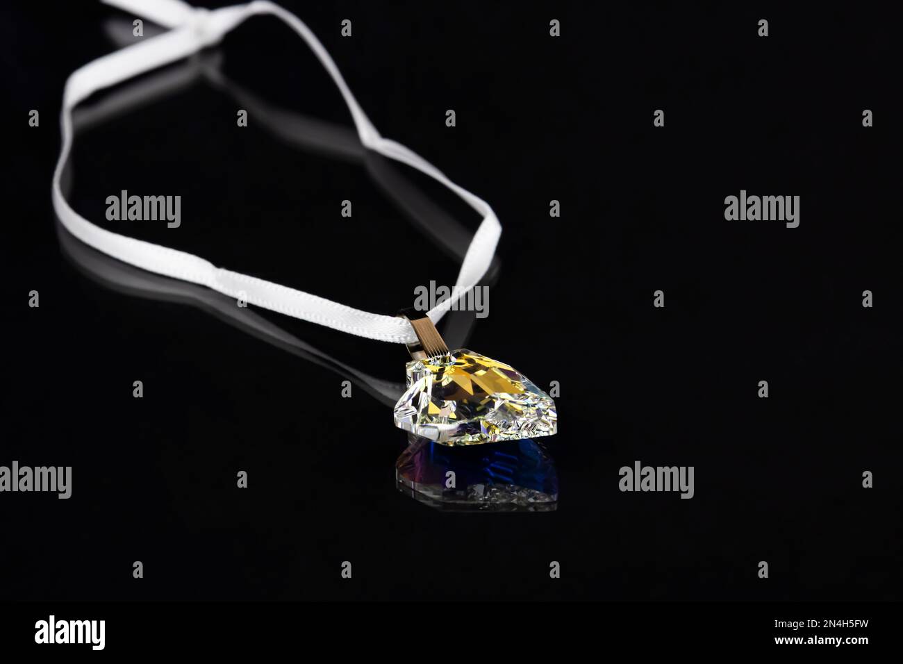 Heart shaped neck hi-res stock photography and images - Alamy