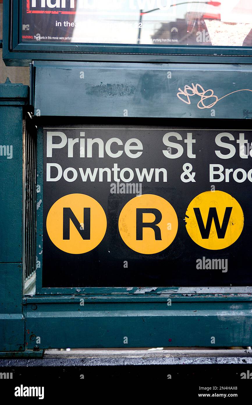 Prince street subway hi-res stock photography and images - Alamy