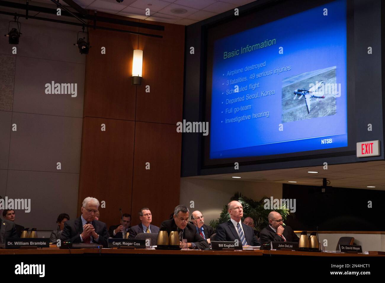 Ntsb hearing hi-res stock photography and images - Alamy