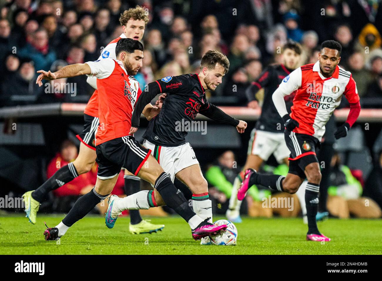 Rotterdam - Alireza Jahanbakhsh of Feyenoord, Dirk Proper of NEC Nijmegen during the match ...