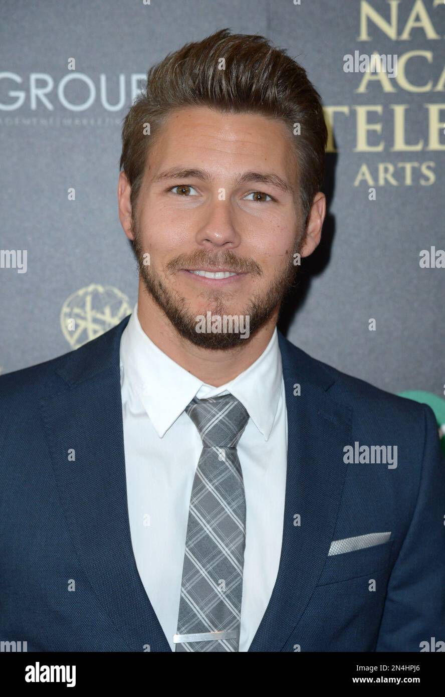 Scott Clifton arrives at the 41st annual Daytime Emmy Awards at the ...