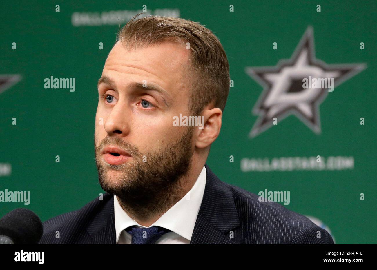 FILE - In this March 28, 2014, file photo, Dallas Stars center Rich ...