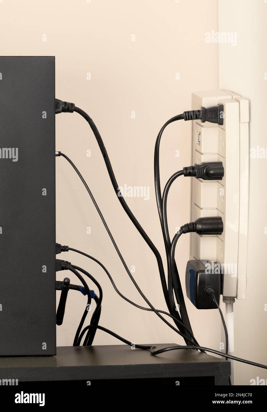 Back side computer sockets hi-res stock photography and images - Alamy