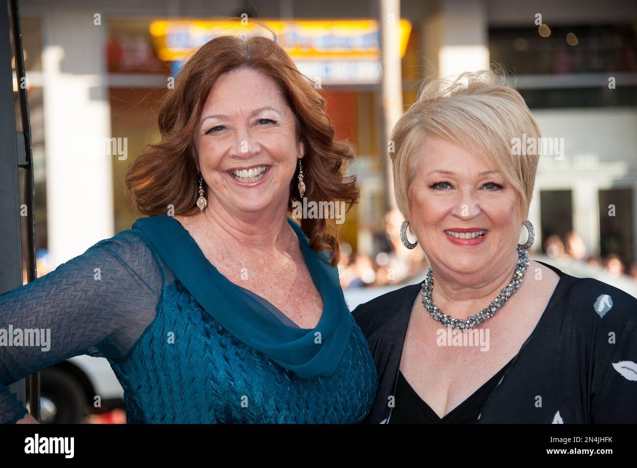 Dale Raoul, left, and Patricia Bethune arrive at the Los Angeles ...
